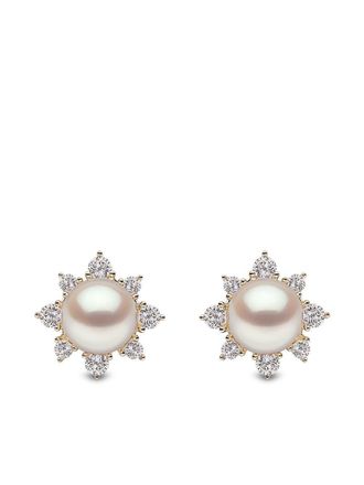 Yoko London boucles doreilles Trend en or jaune 18ct orn&eacute;es de diamants et de perles