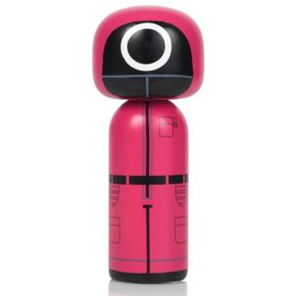 Lucie Kaas Holzfigur Squid Games Masked Worker