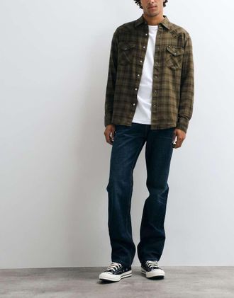 Weekday Jeans mit niedrigem Bund und geradem Bein in dunkelblauer Waschung