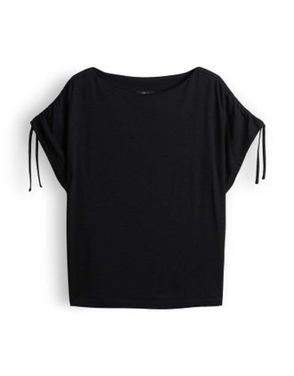 OPUS Kurzarmshirt Sokaro aus glattem Jersey mit flie&szlig;endem Fall Zarte Falten geben dem Look eine lockere Leichtigkeit