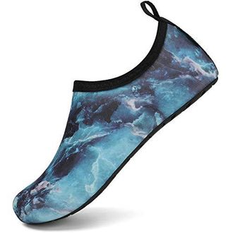 Saguaro Chaussures de Plage pour Homme Femme Séchage Rapide Aquatiques Chaussettes Léger À laise Chaussons de Piscine Antidérapant Chaussures de Bain Gris Eau
