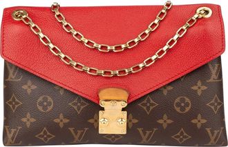 Louis Vuitton Crossbody Bags - Louis Vuitton Canvas Monogram Pallas Chain Crossbo - Gr. unisize - in Braun - f&uuml;r Damen