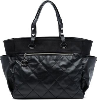 Chanel Shopper - Large Quilted Coated Canvas Paris Biarritz Tote - Gr. unisize - in Schwarz - f&uuml;r Damen