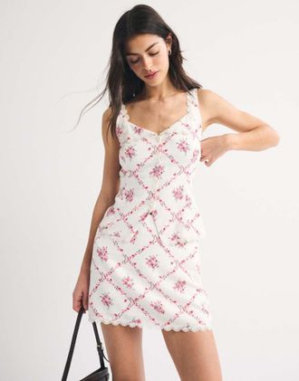 Abercrombie & Fitch Caraco densemble en lin m&eacute;lang&eacute; &agrave; bords festonn&eacute;s - Cr&egrave;me et blanc fleuri