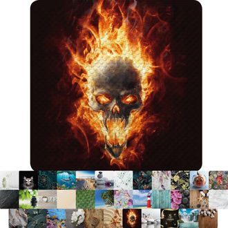 Sanilo Badematte 53 x 53 cm, rutschfeste Duschmatte für Dusche und Badewanne, Antirutschmatte maschinenwaschbar und schimmelresistent (Totenkopf in Flammen)