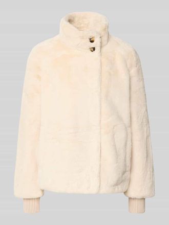 Comma Jacke aus Kunstfell mit Eingrifftaschen