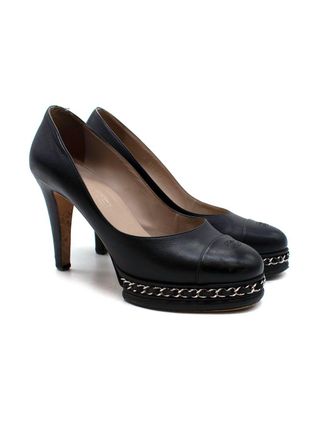 Chanel Black Chain Trimmed CC Pumps Size 38.5