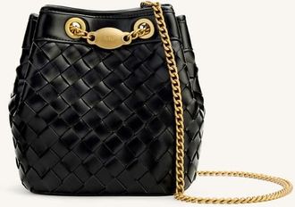JW PEI Yara handgewebte Bucket Bag in Schwarz