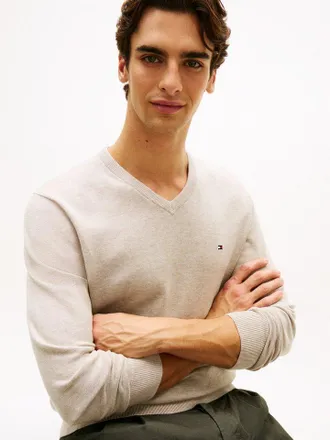 Tommy Hilfiger Strickpullover ESSENTIAL COTTON V NECK mit V-Ausschnitt und Stickerei unifarben, casual, regular fit, Baumwolle, V-Ausschnitt