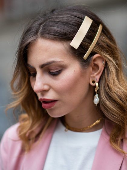 Von Perlen bis Medaillons: Diese sommerlichen Schmucktrends sind zum Verlieben schön