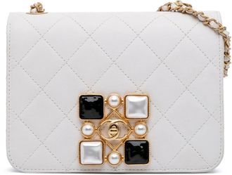 Chanel Hobo Bags - Small CC Quilted Calfskin Crystal Pearl Full Flap - Gr. unisize - in Wei&szlig; - f&uuml;r Damen
