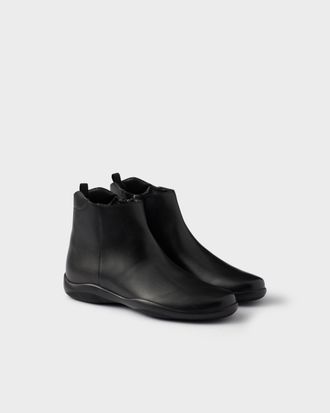 Prada Toblach Stiefeletten aus Leder