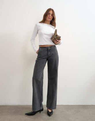 Topshop jean droit relaxed sans ceinture en noir d&eacute;lav&eacute;