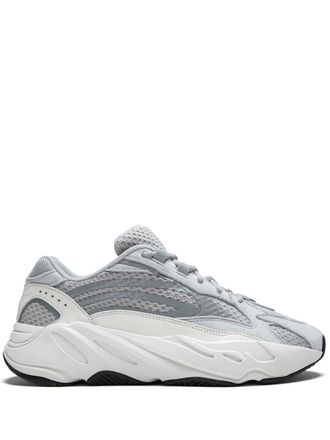 Yeezy by Kanye West baskets Yeezy Boost 700 V2 Static - Gris