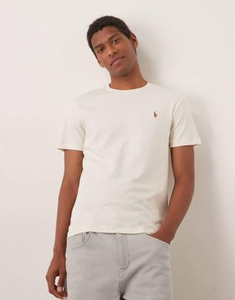 Polo Ralph Lauren T-Shirt aus Pima-Baumwolle mit Logo in Creme-Weiß