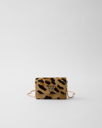 Prada Kartenetui aus bedrucktem Leder mit Schulterriemen