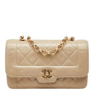 Chanel Pre-owned Diana Lambskin Shoulder Bag - - Pre-owned - Damen - Beige - ONE SIZE