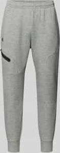 Under Armour Regular Fit Sweatpants mit Logo-Print Modell Unstoppable