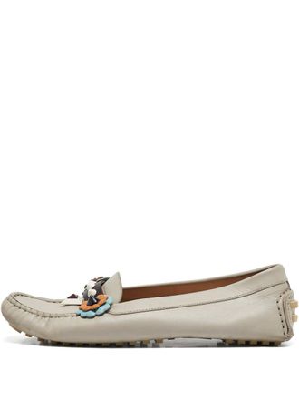 Fendi Loafer mit Blumenapplikation - Grau