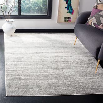 Safavieh Modern Teppich f&uuml;r Wohnzimmer, Esszimmer, Schlafzimmer - Adirondack Collection, Kurzer Flor, Elfenbein und Silber, 155 X 229 cm