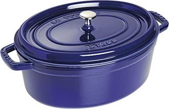 Staub Gusseisen Bräter/Cocotte, Oval 31 cm, 5,5 L, Aromaregen Funktion für optimale Befeuchtung, Für alle Herdarten inkl. Induktion & Backofen, Dunkelblau