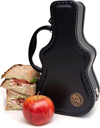 Suck UK Suck UK Guitar Lunch Box, Brotdose Im Gitarrenkoffer-Design Gitarre, Blechdose Aufbewahrungsbox Pausenbrot, Snacks, Frischhaltedose, Dose mit Tragegri