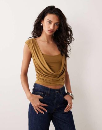 Motel Rinsha - Cupro-Oberteil in Chartreuse-Gelb mit Wasserfallausschnitt-Brown