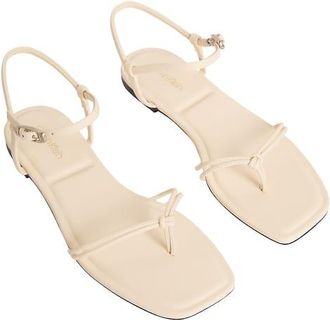 Calvin Klein CK Provence - Flache Sandalen in hellem Cashew mit eckiger Zehenpartie-Gelb