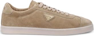 Prada baskets en daim à logo Lane - Tons neutres