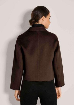 Madeleine Outdoorjacke Jas. Zuiver wol Kastige Form, Hemdkragen, verdeckte Knopfleiste, lange &Auml;rmel
