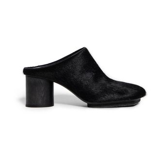 Uma Wang UMA Wang - Mules noires en peau de veau avec bout carr&eacute; - Femme - Chaussures - Noir - Taille: 35 EU