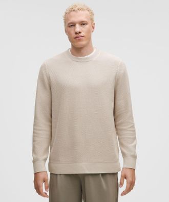 lululemon Strukturierter Strick-Rundhalspullover f&uuml;r M&auml;nner - Gr&ouml;&szlig;e 2XL in Dove Grey