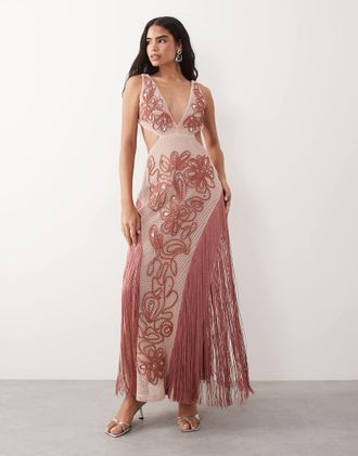 Asos Robe de plage longue ornement&eacute;e &agrave; franges - Rose