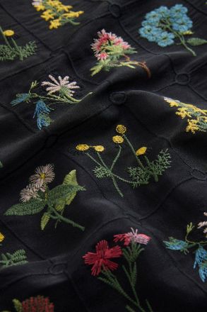 Next Minikleid Mini-Etuikleid mit Blumen-Stickerei (1-tlg)