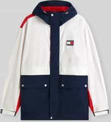 Tommy Jeans Regular Fit Jacke aus Nylon mit Logo-Patch
