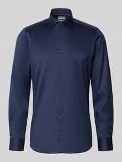 Olymp Level 5 Slim Fit Business-Hemd in unifarbenem Design mit Kentkragen