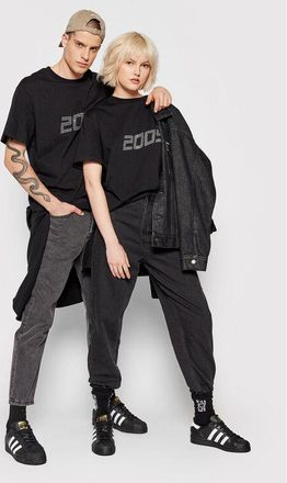2005 T-Shirt Unisex Signature Tee Schwarz Relaxed Fit