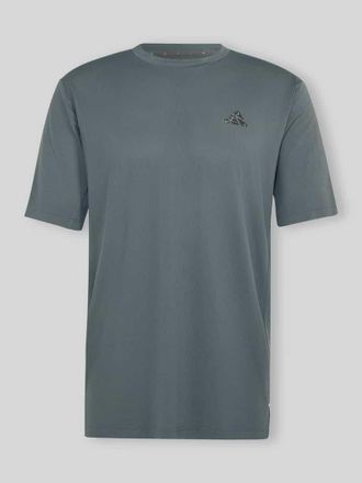 adidas Sport-T-Shirt mit Seitenschlitzen