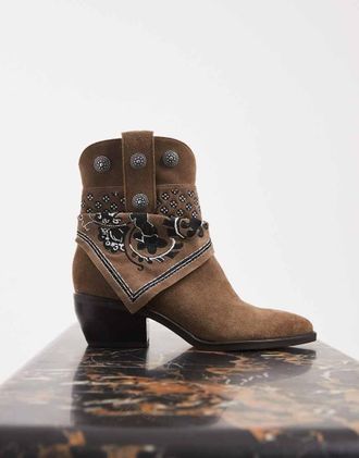 Dolce Vita Mekala Western-Stiefel mit Bandana-Detail aus olivbraunem Wildleder-Neutral