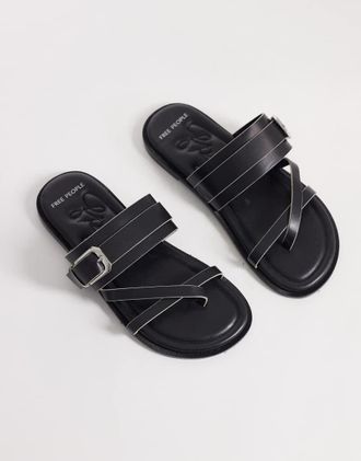 Free People Ledersandalen in Black Tide mit &uuml;berkreuzten Riemen und G&uuml;rteldetail-Schwarz