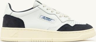 Autry BASKETS MEDALIST LOW EN CUIR BLANC ET DAIM OCEAN