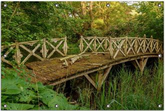 Wallario Outdoor-Poster f&uuml;r Garten oder Balkon Verwunschene Br&uuml;cke, Motivbanner Gr&ouml;&szlig;e: ca. 80 x 120 cm, Outdoor-Bild