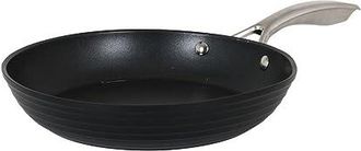 Quttin Pfanne, Standard