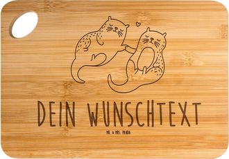 Mr. & Mrs. Panda Personalisiertes Hackbrett Otter H&auml;nde halten - Personalisierte Geschenke, Seeotter, Romantisch, Paar, Verliebt, Fr&uuml;hst&uuml;cksbrett personalisiert, Holzb