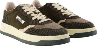 Autry Medalist Low Sneaker - Brown