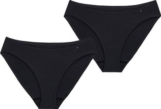 Triumph Tai-Slip Body Make-Up Essentials