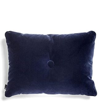 HAY Kissen inklusive F&uuml;llung Dot Steelcut Trio aus Baumwolle und Nylon in der Farbe Marineblau, Ma&szlig;e: 60cm x 45cm, 507298 Navy Polyesterf&uuml;llung/1 Knopf