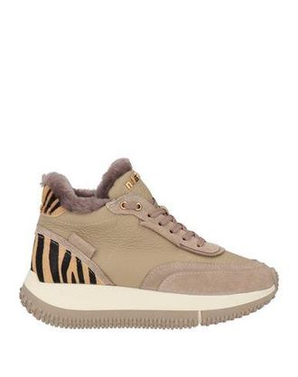 Nila & Nila CHAUSSURES - Sneakers sur YOOX.COM