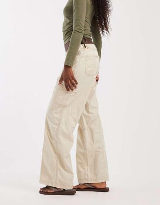 Hollister pantalon large taille basse style ann&eacute;es 2000 avec d&eacute;tail de poche en &eacute;cru-Blanc