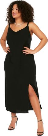 Trendyol Damen Women line Fitted Woven Dress Midi A-Linie tailliertes gewebtes Plus Size Kleid, Schwarz, 46